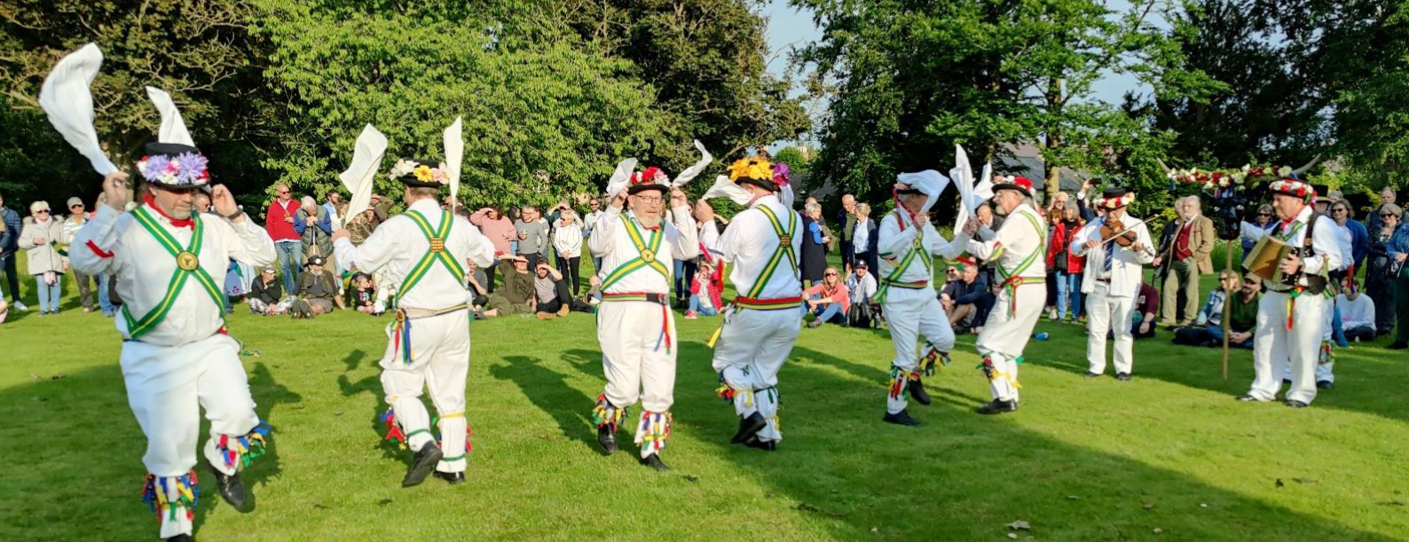Whitsun 2024 – Bampton Traditional Morris Dancers